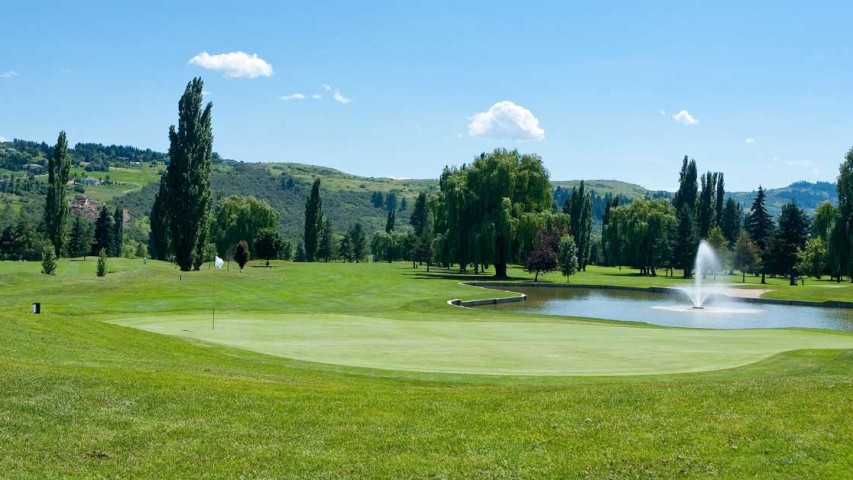 Spallumcheen Golf & Country Club | Okanagan Golf Courses BC